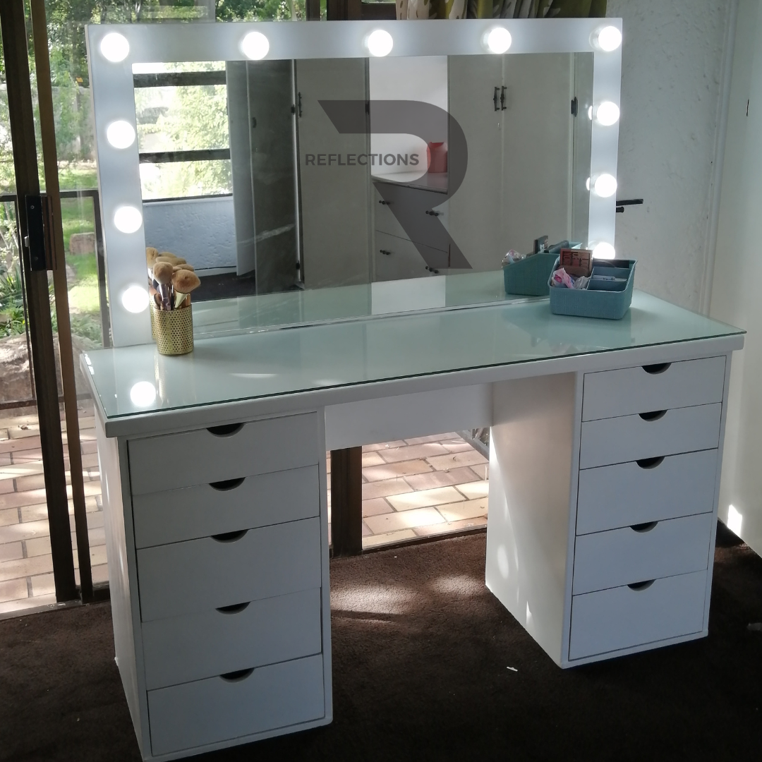 Moon Drawer – Reflections Vanities